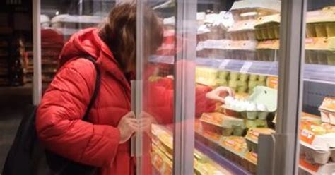 Продукти в Україні дорожчають як за місяць підскочили ціни на хліб та яйця