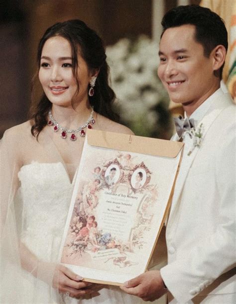 ไฮโซทุกรุ่นตบเท้าร่วมงานแต่ง ม ล จุไรมาศ ดิศกุล กับหนุ่มนักธุรกิจ จัสติน เตชะไพบูลย์