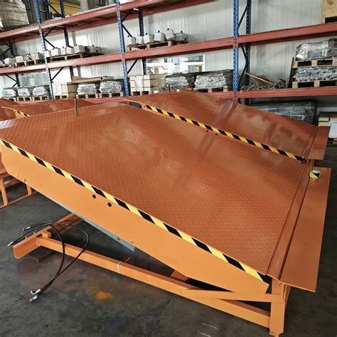 Factory Dock Leveler Warehouse Dock Hydraulic Dock Plate Hydraulic