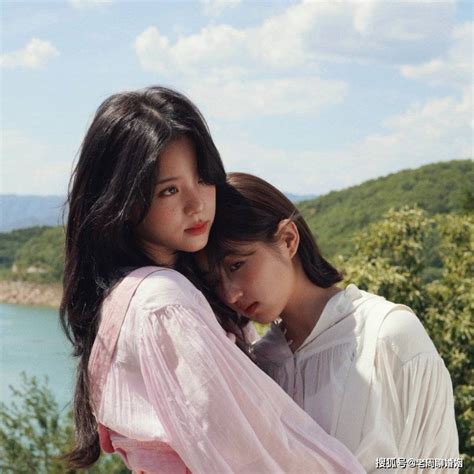 张子枫x欧阳娜娜 ：女孩子太美好啦 搜狐大视野 搜狐新闻