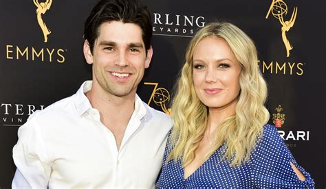 Young And Restless Melissa Ordway And Justin Gaston Mark 10th Wedding