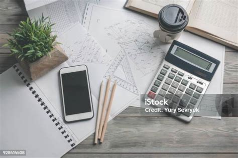 건축가의 작업 환경입니다 건설 계획 및 바탕 화면 가젯 모의 개념에 대한 스톡 사진 및 기타 이미지 개념 개념과 주제 건설 산업 Istock