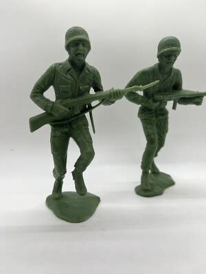 Vintage Lido Toys 6 Inch Army Men 2 Lot U S G I Wwii Military Plastic
