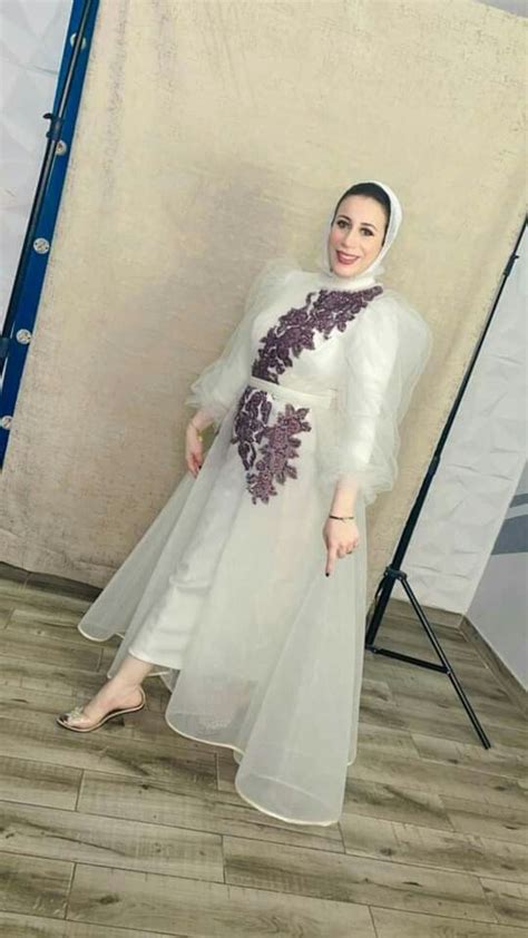 فستان سواريه سك اوف وايت للمحجبات