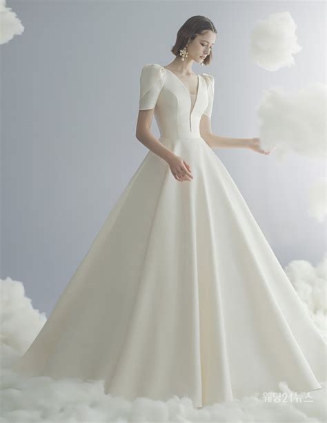 ① 쥬빌리브라이드 신상 웨딩드레스 컬렉션 선보여 웨딩21뉴스