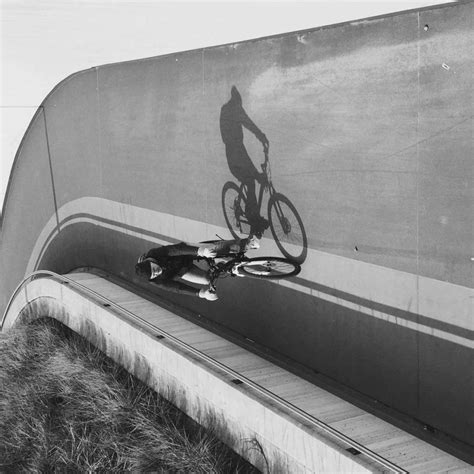 30 Incredible IPhone Photos Of Mysterious Intriguing Shadows