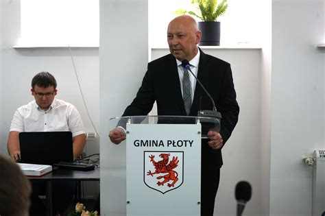 Szymon Klimko Złożył ślubowanie Płoty Mają Nowego Burmistrza