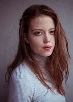 Mia Threapleton Nuda Anni In Dangerous Liaisons