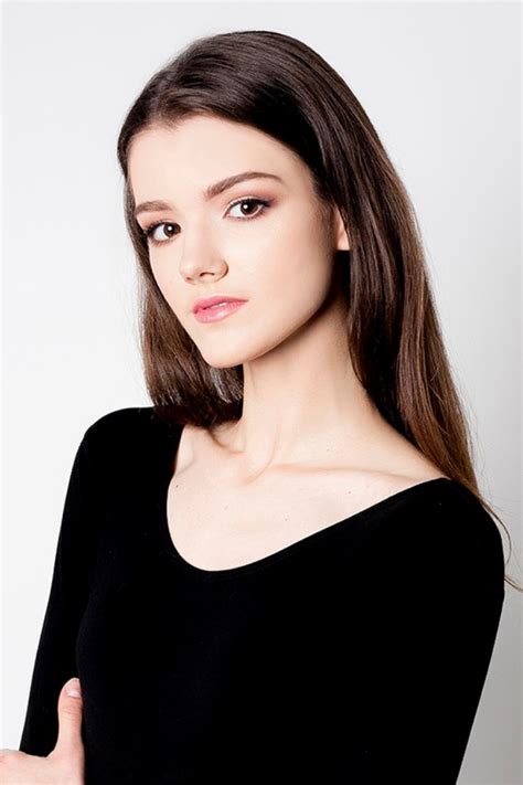 Tania B Gz Quest Artists Models