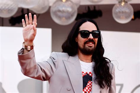 El Director Creativo De Gucci Alessandro Michele Deja La Marca Wwd