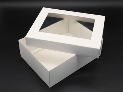 Збірні картонні коробки для подарунків Колір білий 22х17х7 5см