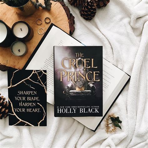 Pin by Луна on Идеи фотосет | Book subscription box, Holly black books ...
