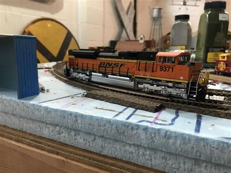 I Have A Mth Sd70ace That Has The Shell Stuck On It Does Anyone Have Any Idea How To Remove It