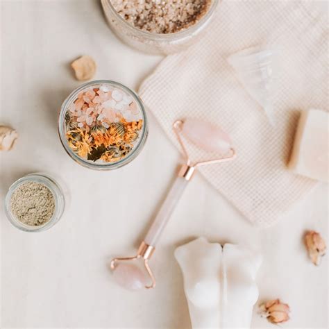 Pretty In Pins Your New Go To Pin Curls Tutorial Cliphair Us