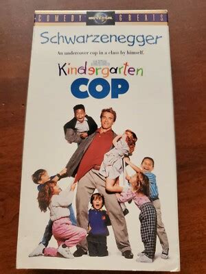 Kindergarten Cop Vhs 1990 Arnold Schwarzenegger Penelope Ann Miller