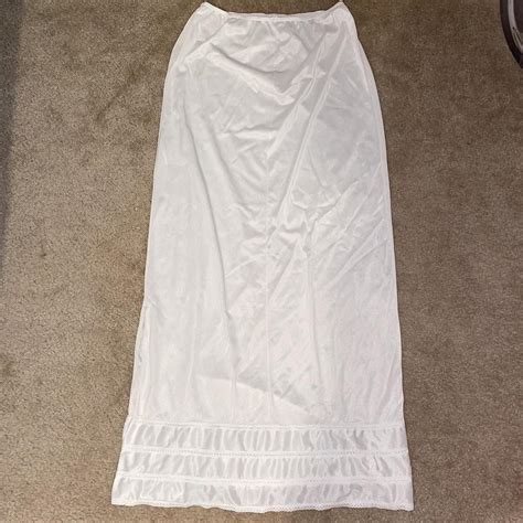 Women S White Skirt Depop