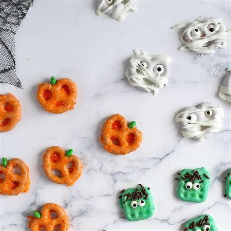 Halloween Pretzels Shk