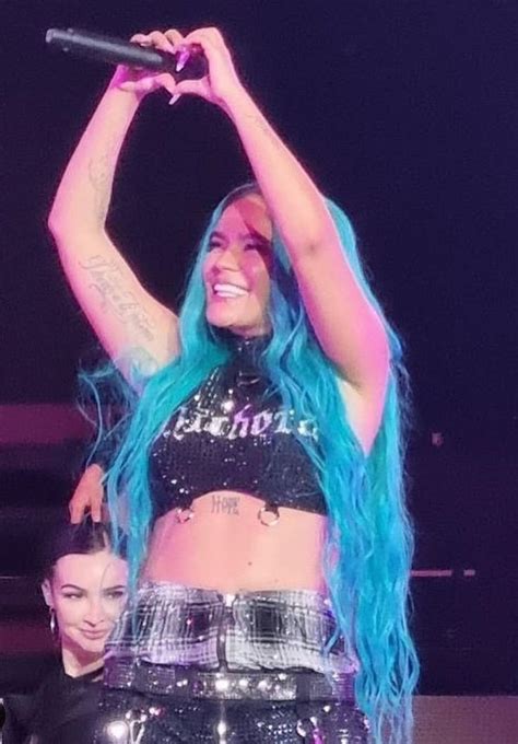 Pin by 𝖓𝖊𝖓𝖆 𝖟𝖆𝖗𝖆𝖌𝖔𝖟𝖆 on Karol G Cutout bodysuit Cute outfits edgy New outfits