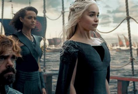 کارتون روز گل صحنه ی لو رفته از جنگ بارسلونا با بازیگران گیم آف ترونز