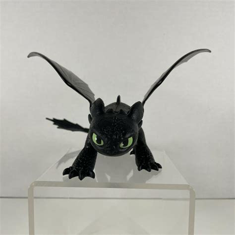 Dreamworks How To Train Your Dragon Toothless Figure 8 Figurine Toy