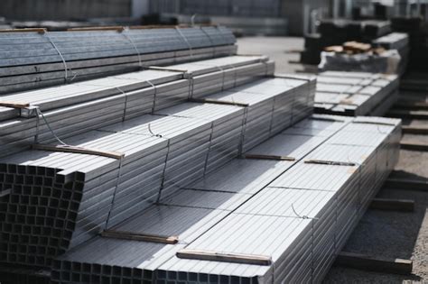 Fabricación De Perfiles De Aluminio Para Puertas Y Ventanas Perfiles De