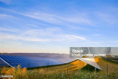 태양 전지판 기술과 자연재생 가능 에너지 태양 전지 패널 Fieldsolar Power Technology 독일에 대한 스톡 사진 및 기타 이미지 Istock