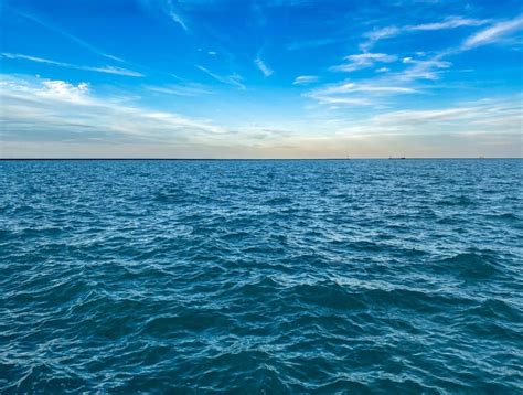 This Michigan Inland Lake Has The Bluest Water Wrif Rocks Detroit