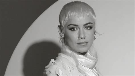 Jenna Mcdougall Shares Beautiful New Hevenshe Single The Kerrang