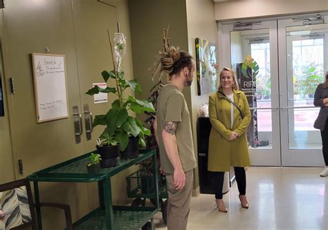 Budzinski Tours Ag Research At U Of I And Visits With Laid Off Akorn