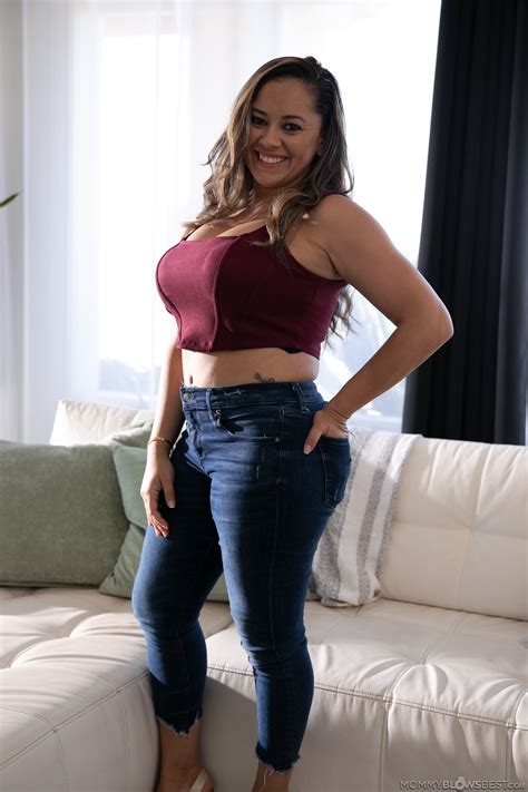 Ms Visual Mommy Blows Best