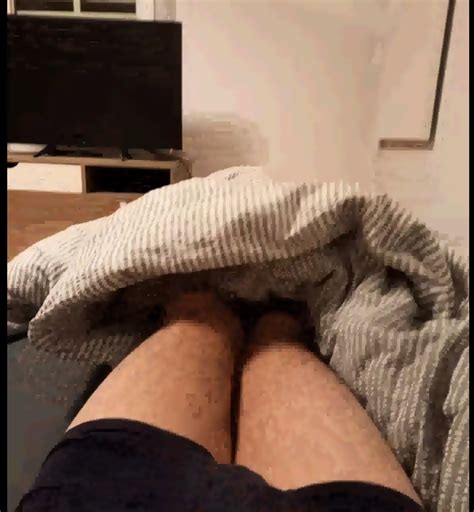 Muris Memic Ovaj Covjek Drka Ispred Web Kamere Sa Namjerom Da Zavede