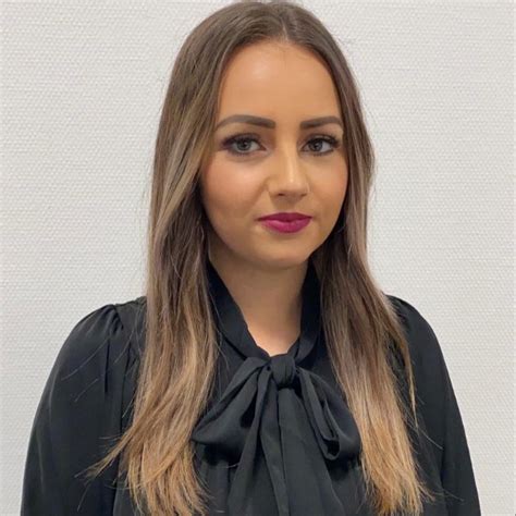 Vivien Senn Teamassistentin M Ller Holding Gmbh Co Kg Xing