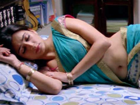 Kriti Kharbanda HQ Wallpapers Kriti Kharbanda Wallpapers 53056 Oneindia Wallpapers