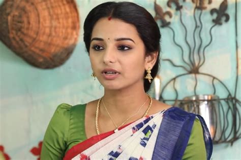 பாண்டியன் ஸ்டோர்ஸ் குடும்பத்தில் முக்கிய நபர் கர்ப்பம் யார் தெரியுமா