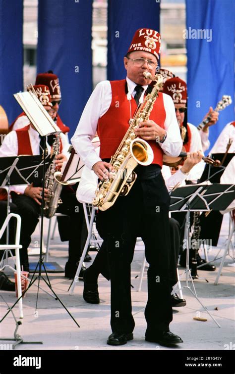 New Orleans Saxophone Player Saxophonists New Orleans Ppwbp