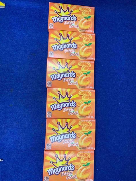 Maynards Fuzzy Peach Candy 6 X 100g