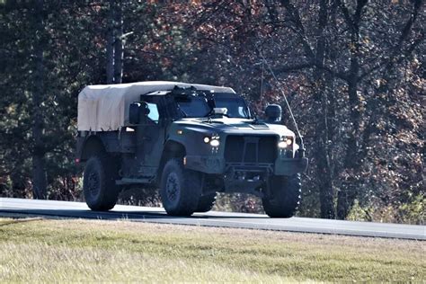 In The Us Began To Prepare Drivers For The Cargo Version Of The Jltv