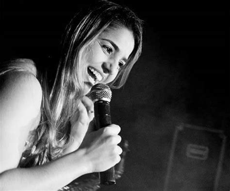 Andreza 9 Sertanejo Oficial