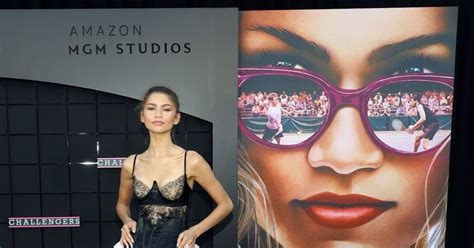 Zendaya Dazzles In Vera Wang Ballgown At Los Angeles Premiere