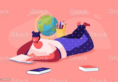 교육 개념 학교 문구와 바닥 독서 책에 누워 소녀 대학 또는 대학생 학교로 돌아가기 지식을 얻고 여성 캐릭터 만화 평면 벡터
