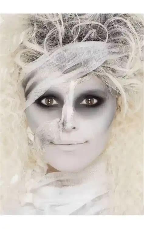 30 Pretty Ghost Makeup Ideas Maquillage Momie Maquillage Fantome