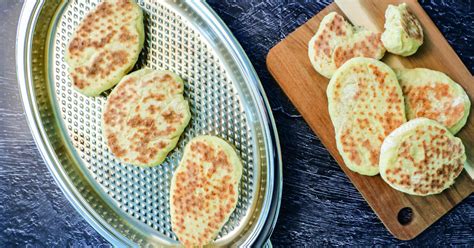 Naan Indická Chlebová Placka Skvělá Příloha Pro Pečená Masa