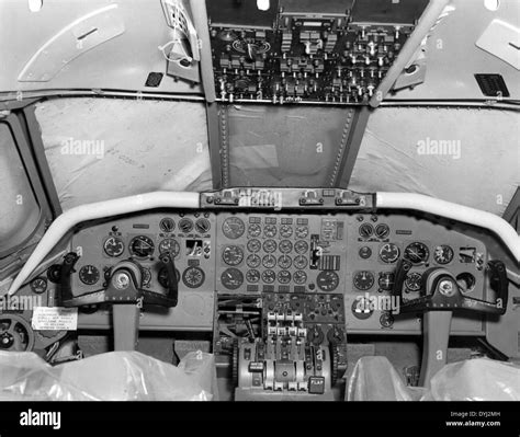Convair 880 Cockpit
