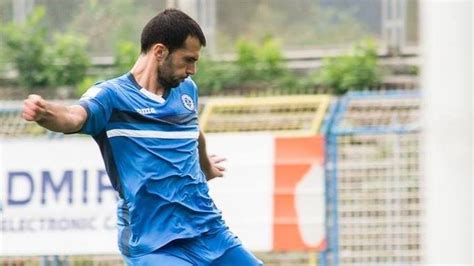 Joco Stokić Potpisuje Za Radnik Sportsportba