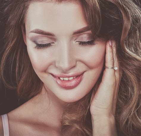 Premium Photo Portrait Of Beautiful Delicate Woman Portrait Beauty