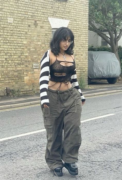 جسم مثير صدر مغري بدون ستيان صور صدر بنات حقيقي بنت مفصخه فخوذ بنت جسم