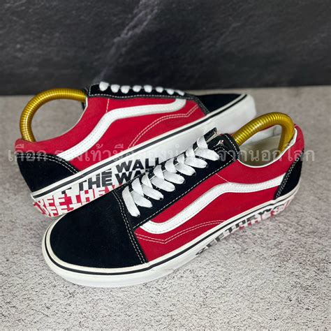 เกือก 💥เปิดประมูลที่ 900 บาท บิทขั้นต่ำ 50 100 บาท💥 Size 8 405