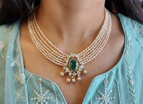 Pin By Divya Kontham On Beads Pearl Necklace Designs Jewelry Design