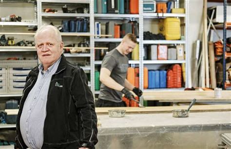 Sex ára Gamalt Hús í Við­gerð Ekki Við Flötu þökin Að Sakast Vísir