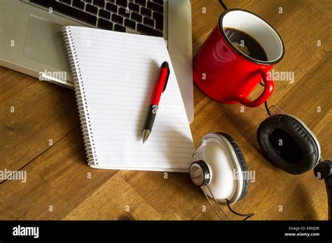 Laptop Notes Hi Res Stock Photography And Images Alamy